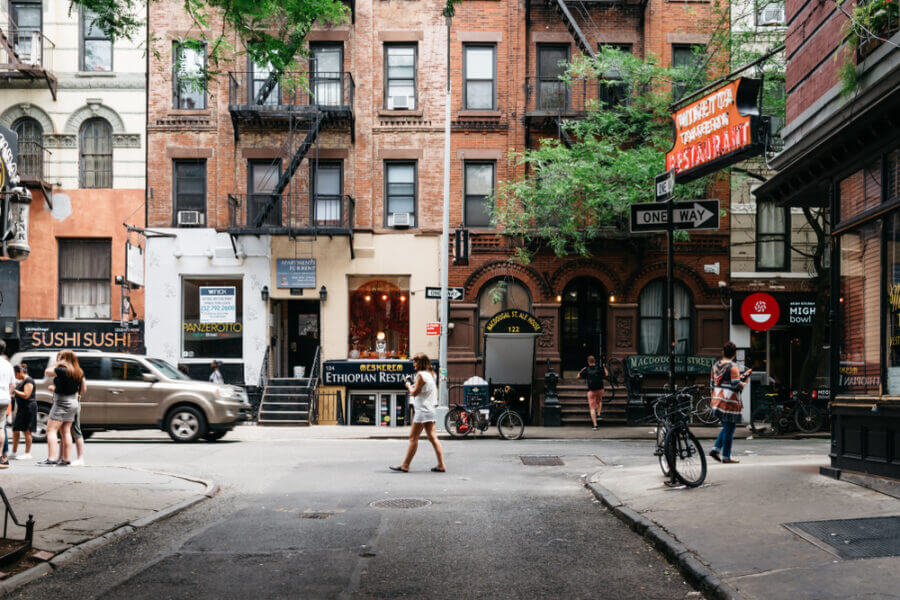 Where to Find the Friends Apartment in NYC... Plus Other Friends ...