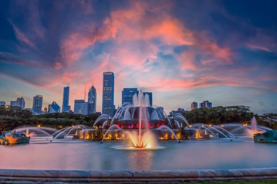 28 Fun Things to Do in Chicago At Night! - the world and then some