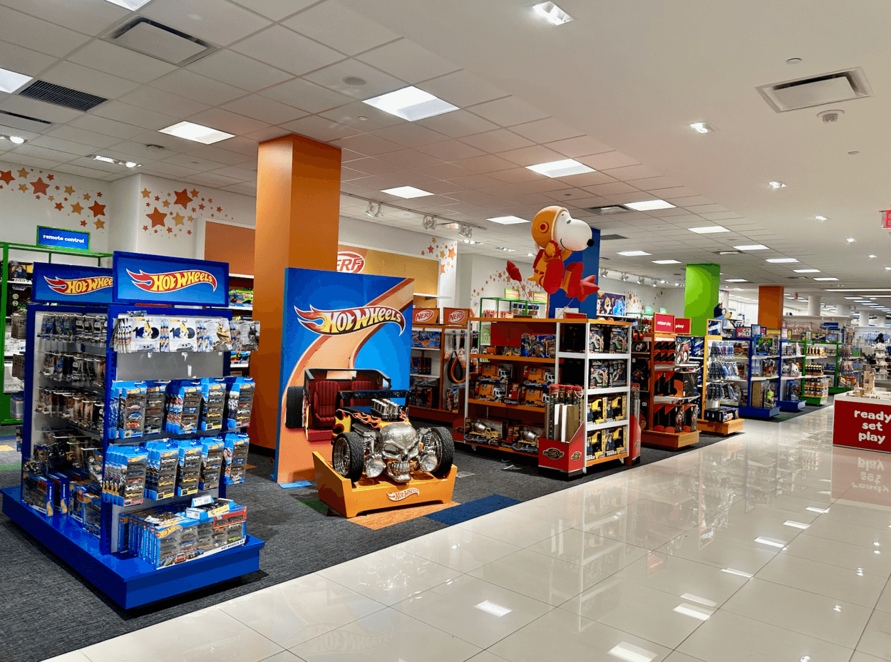 Toys 'R' Us at Macy's in NYC: Is it worth visiting, or has it lost the ...